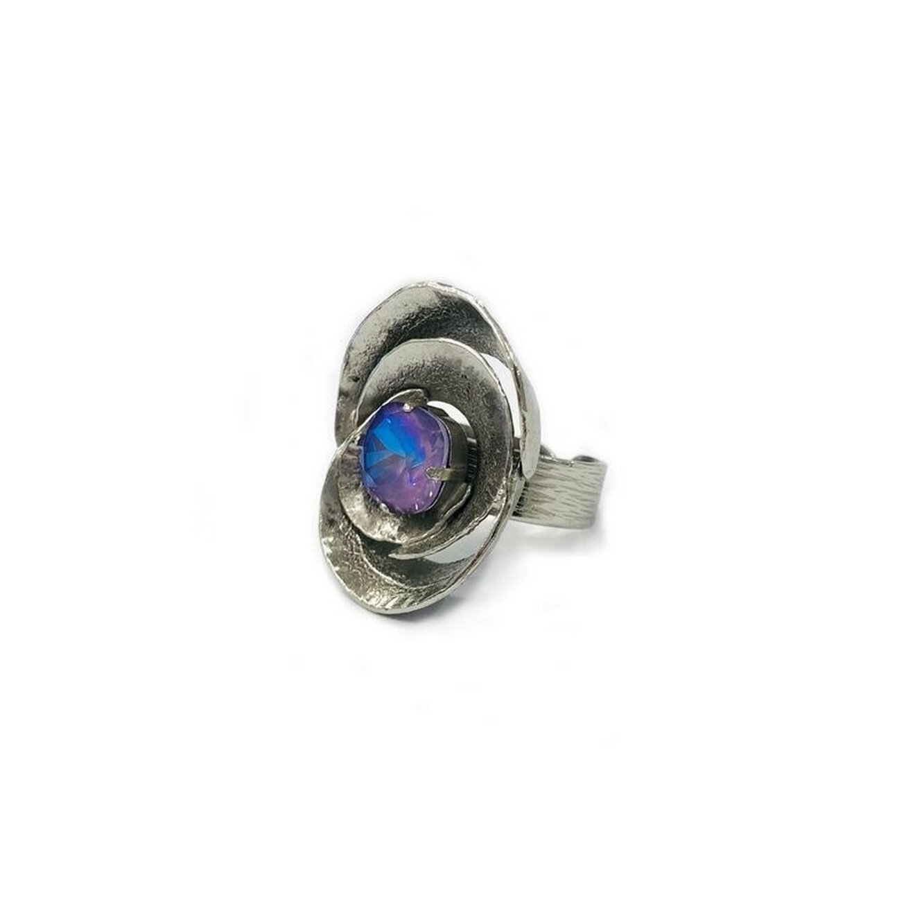 Кольцо, кристалл