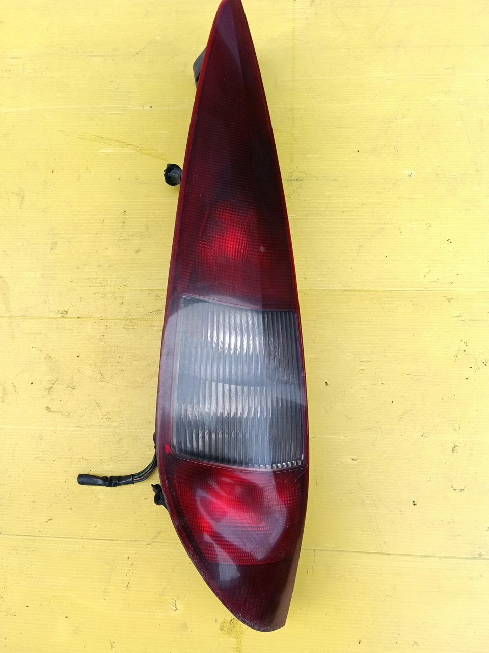Ford Mondeo 3 Фонарь задний левый