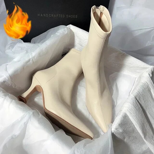 MOOCIE Ботильоны с острым носком для женщин, модные короткие сапоги с молнией сзади, женские сапоги на тонком высоком каблуке 2024 года, осенне-зимние сапоги для девочек