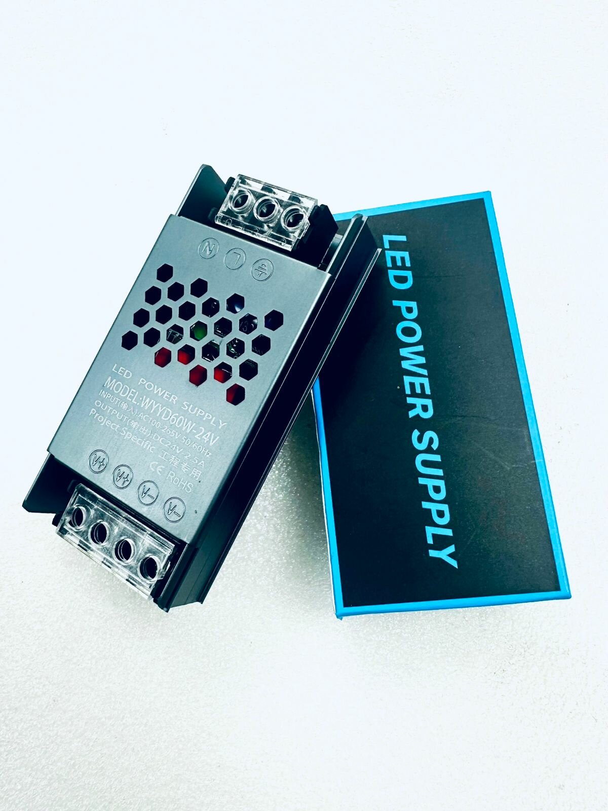 Блок питания 24В, для светодиодной ленты 60 Вт