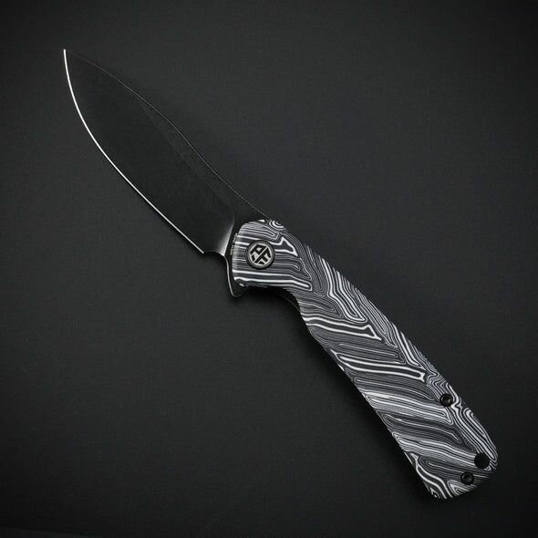 Нож складной Petrified Fish PFE14 Rogue, белый Gmascus с черным клинком, сталь 154CM