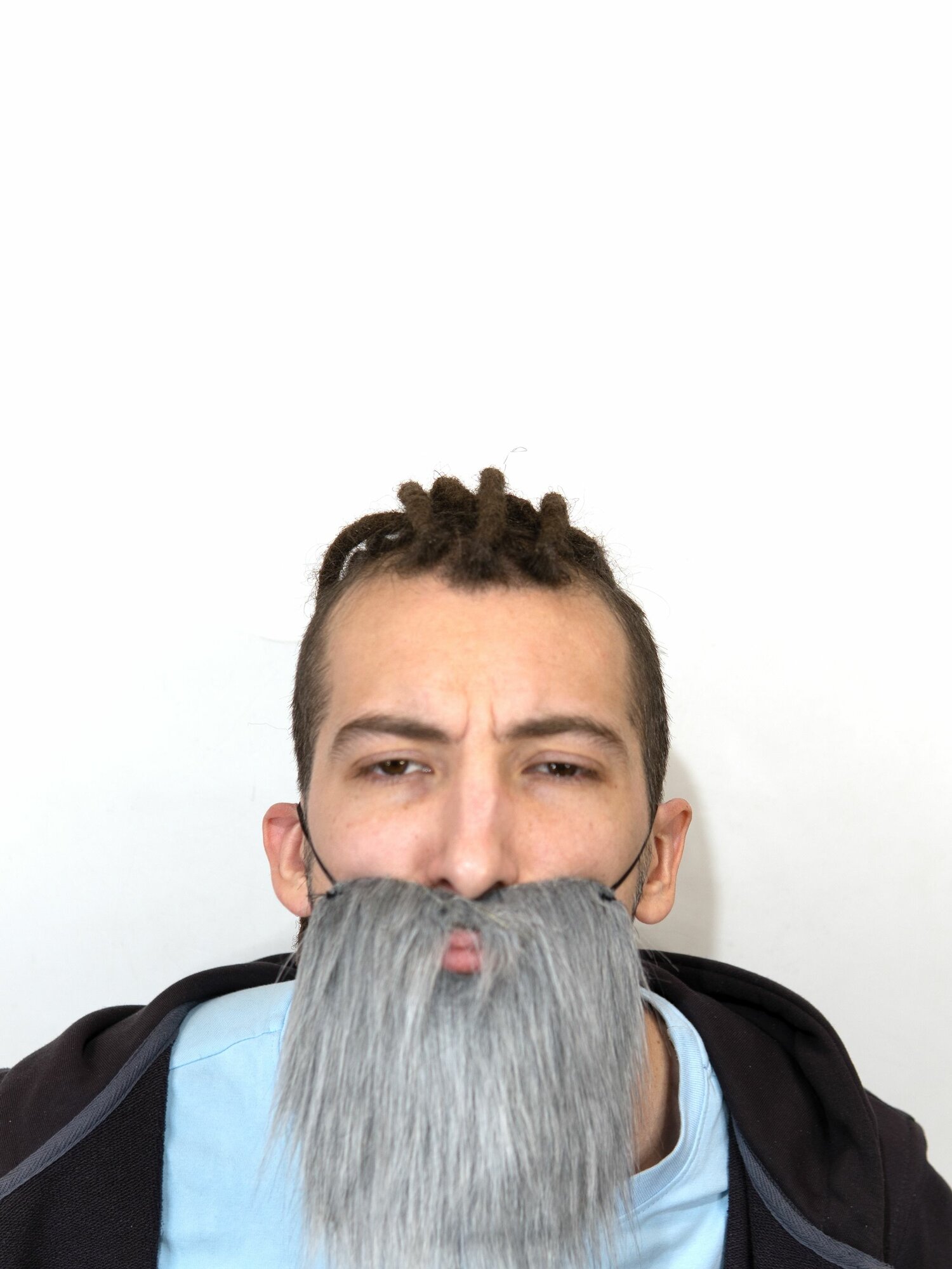 Полумаска-парик серая борода бродяги-каторжника и колдуна