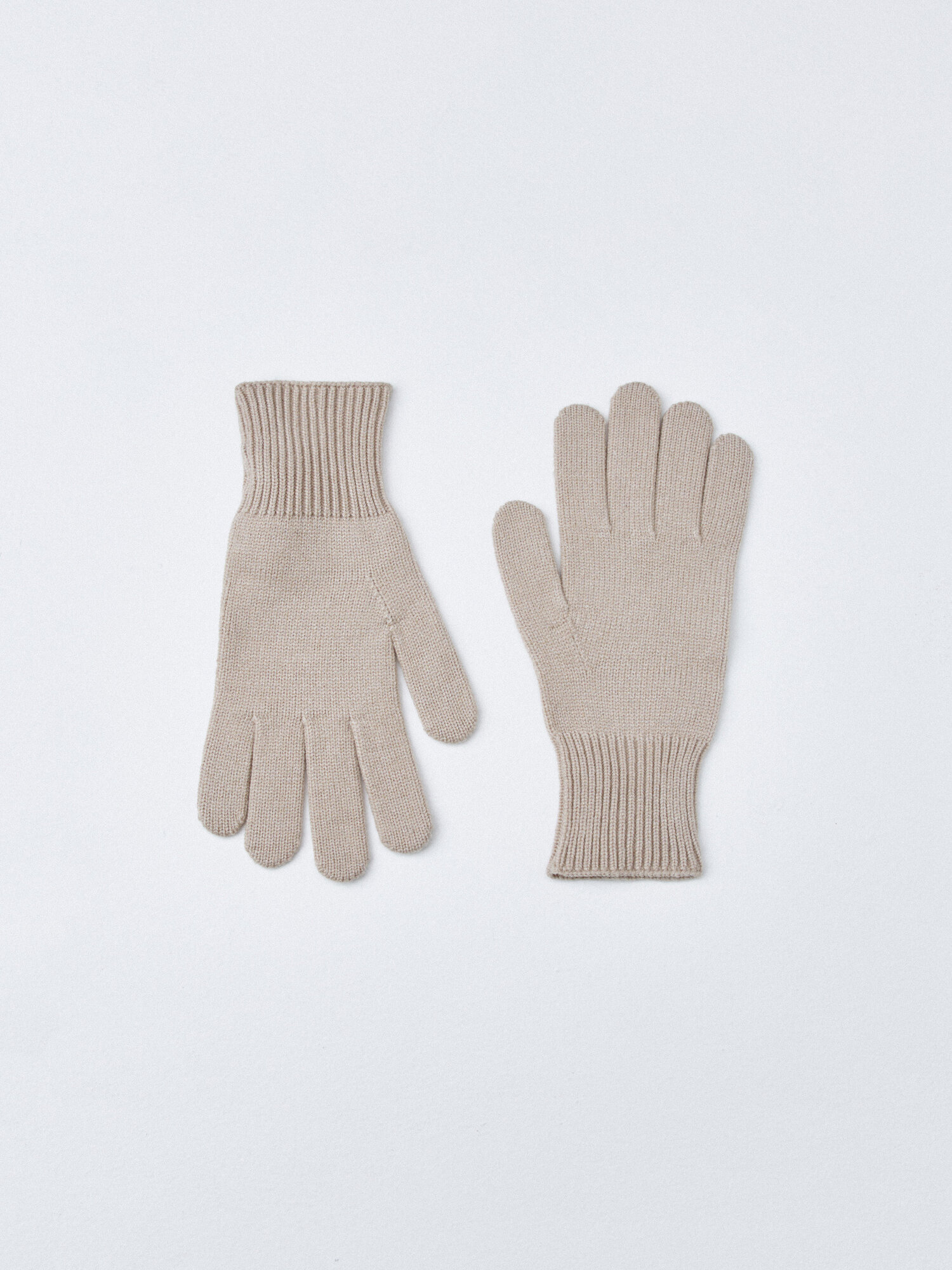 Перчатки для женщин