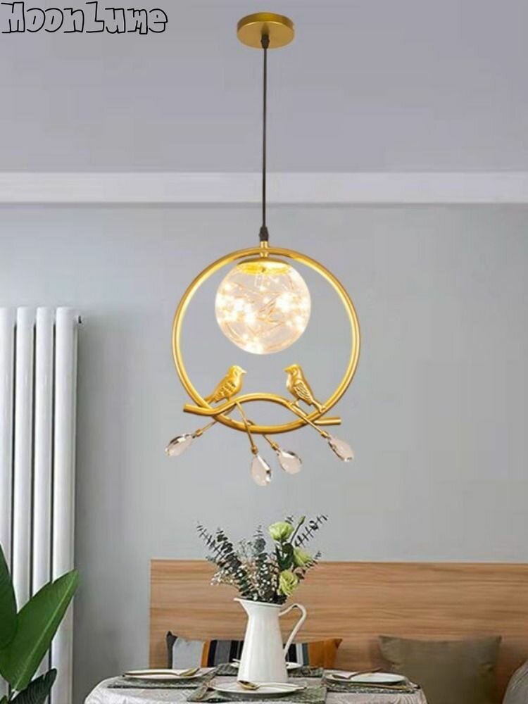 Круглая люстра с декором в виде птиц