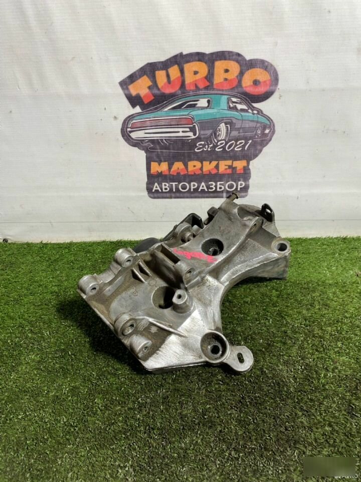 Кронштейн генератора Renault Logan 2 2012-2018