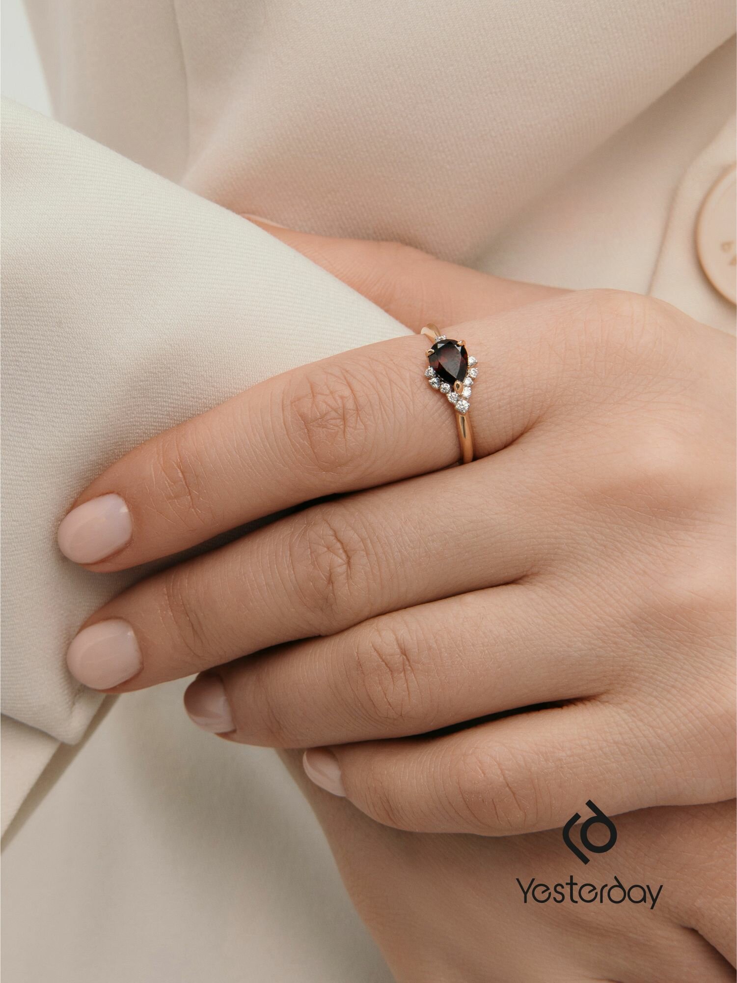 Кольцо дорожка, широкое, красное золото, 585 проба, гранат, фианит