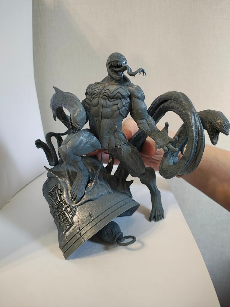 Фигурка Venom Diorama Mortal Kombat Веном Диарама мортал комбат(сборная модель, серого цвета - не окрашенная) 30 см высота