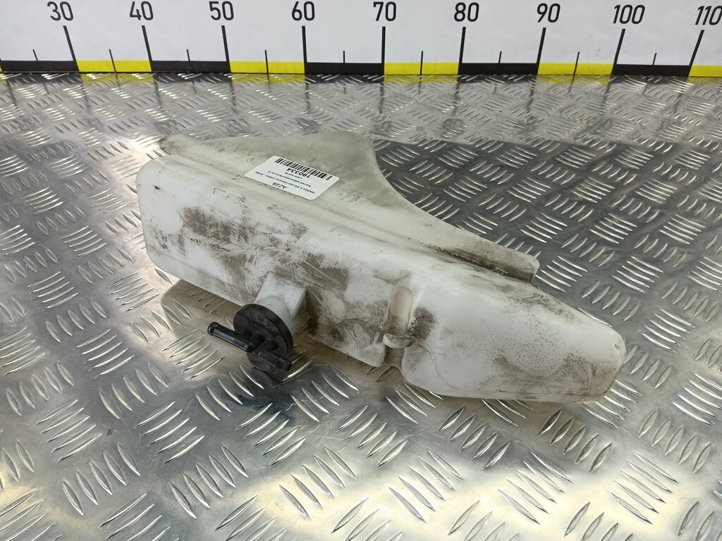 Бачок расширительный Б/У для MAZDA 6 GG рестайлинг (2005—2008) L3K915351B