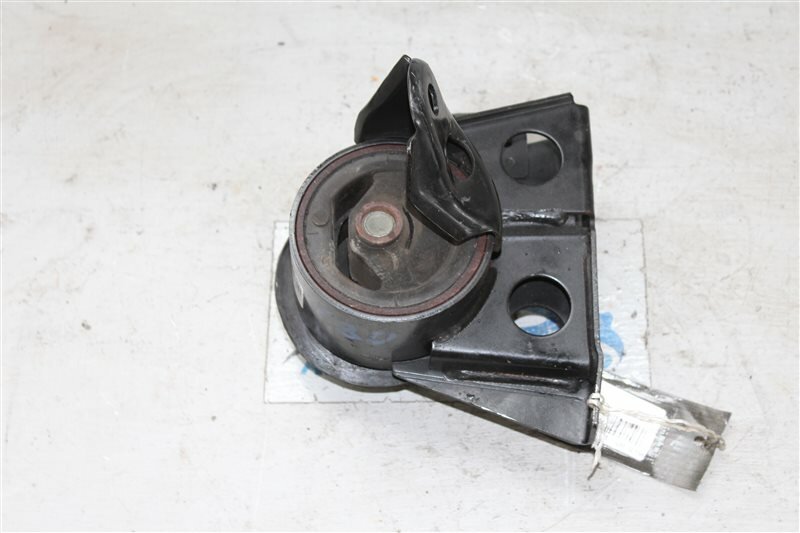 Подушка двигателя правая Nissan X-Trail NT30