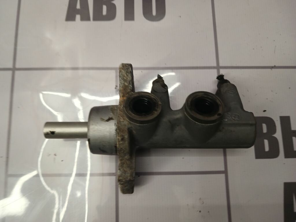 Цилиндр тормозной главный Renault Logan 2005-2014