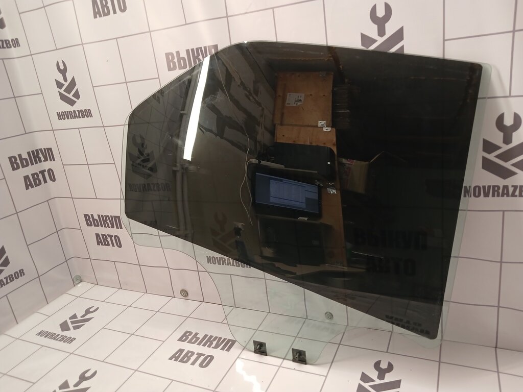 Стекло двери задней правой Renault Logan 2005-2014