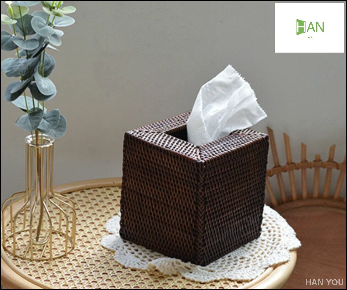 Эксклюзивный контейнер для салфеток 14X14X14CM сплетен вручную из ротанга