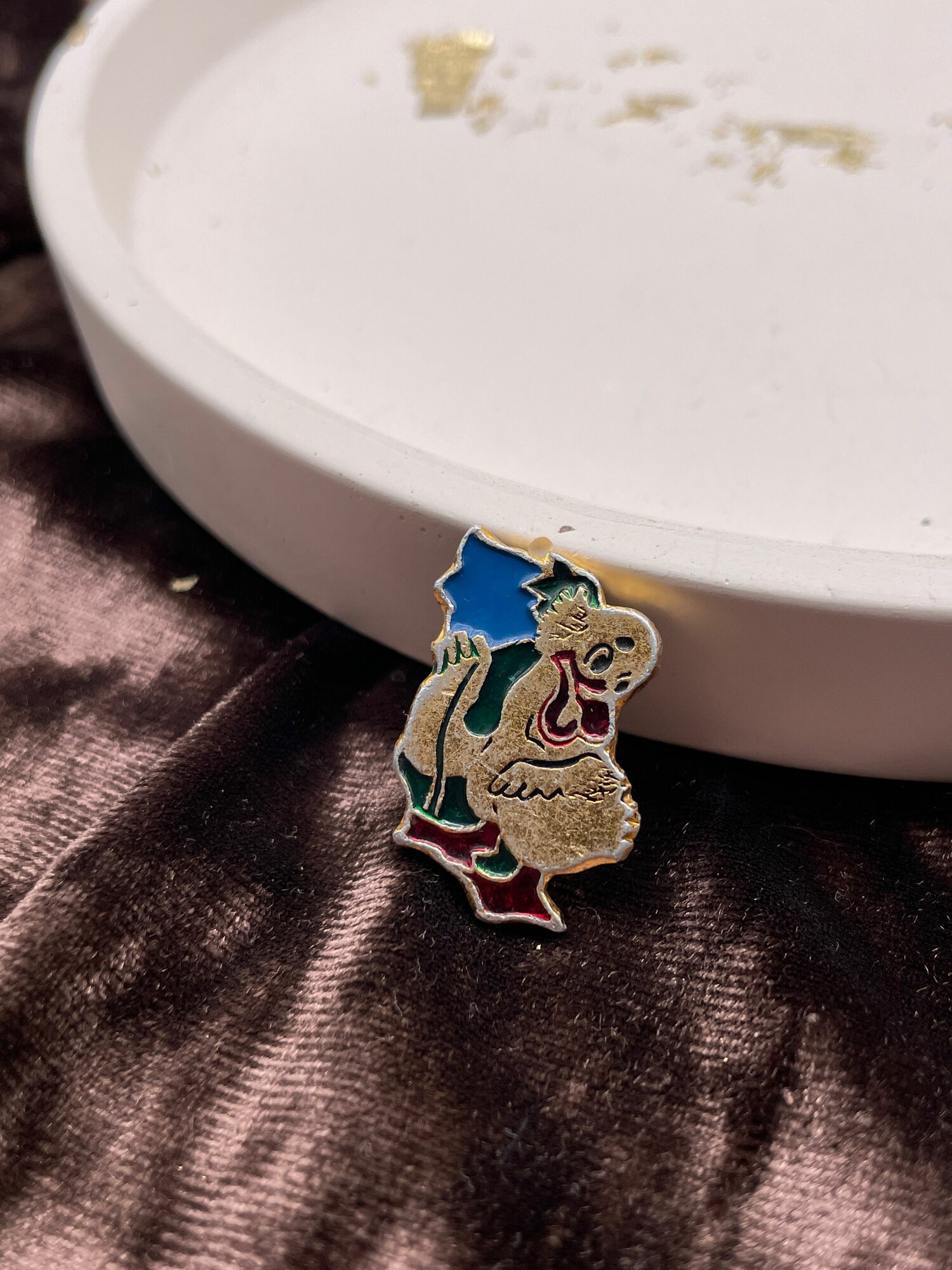 Винтажная детская брошь, Гадкий утенок