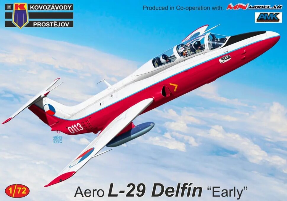 Сборная модель самолёта Aero L-29 Delfín (1/72) KPM0467