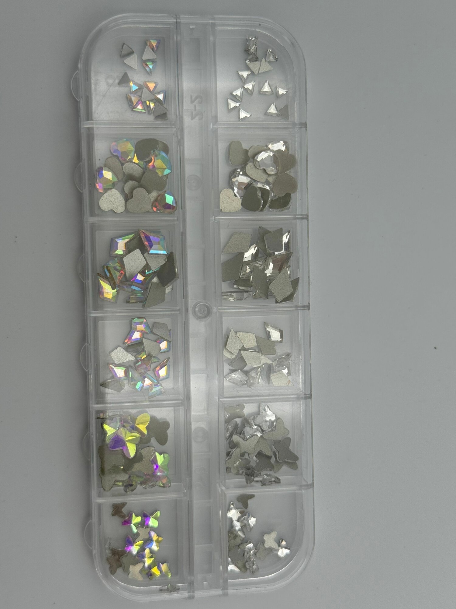 Стразы фигурные холодной фиксации, стекло 180 шт микс форм для маникюра, макияжа, декора и рукоделия Crystal/Crystal AB, блестящие кристаллы для костюмов и одежды