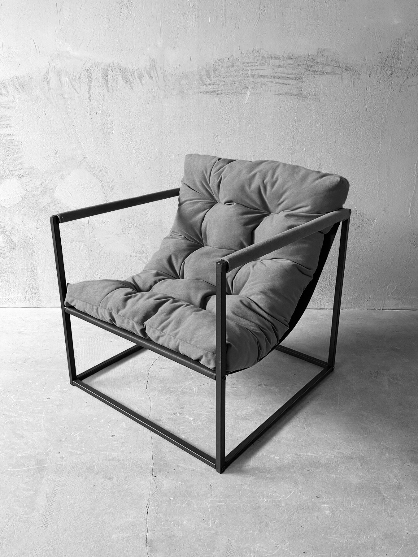 Кресло для отдыха Лофтовик ++ с мягкими подлокотниками, серый велюр