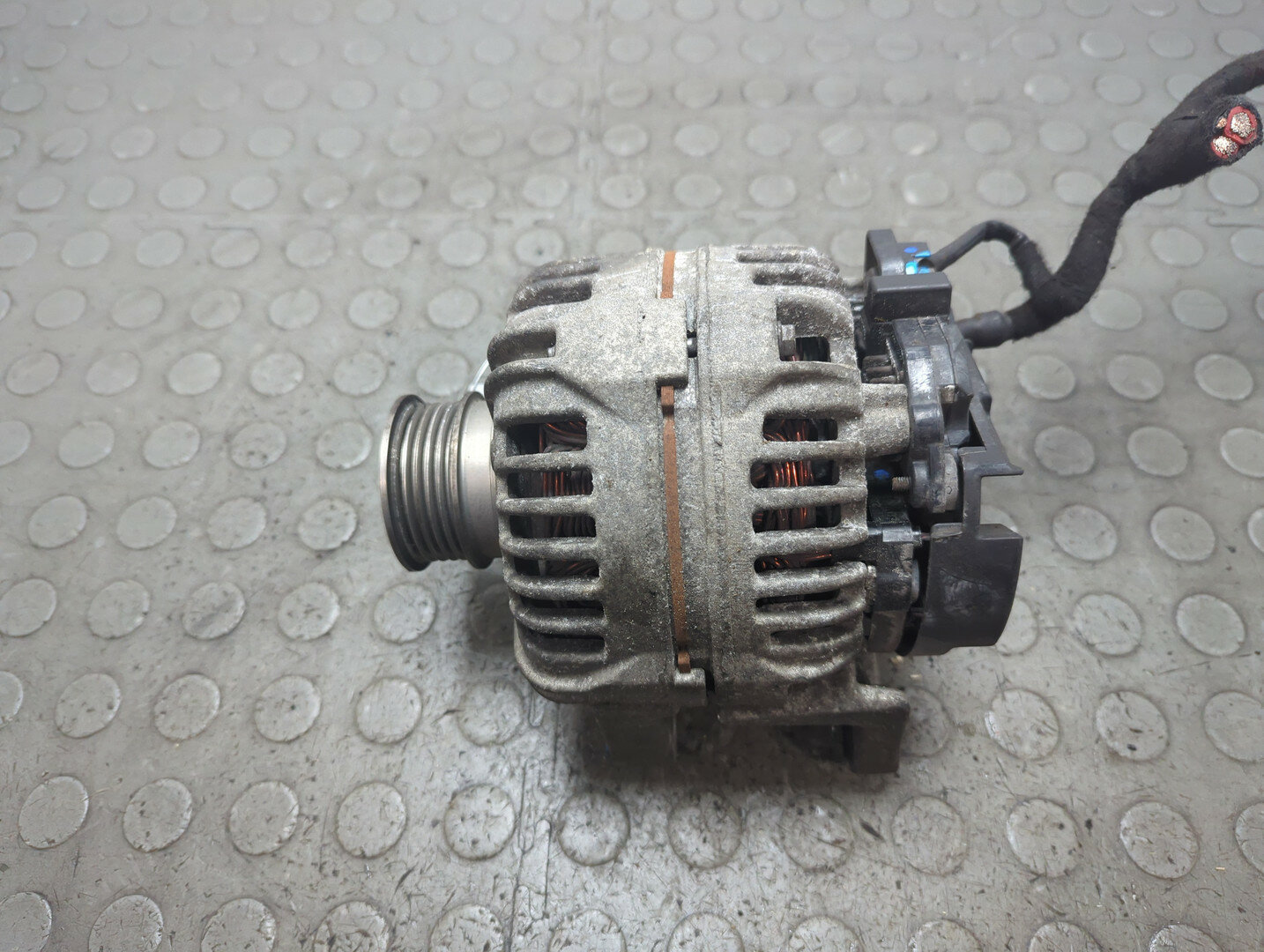 Генератор Opel Astra H Б/У