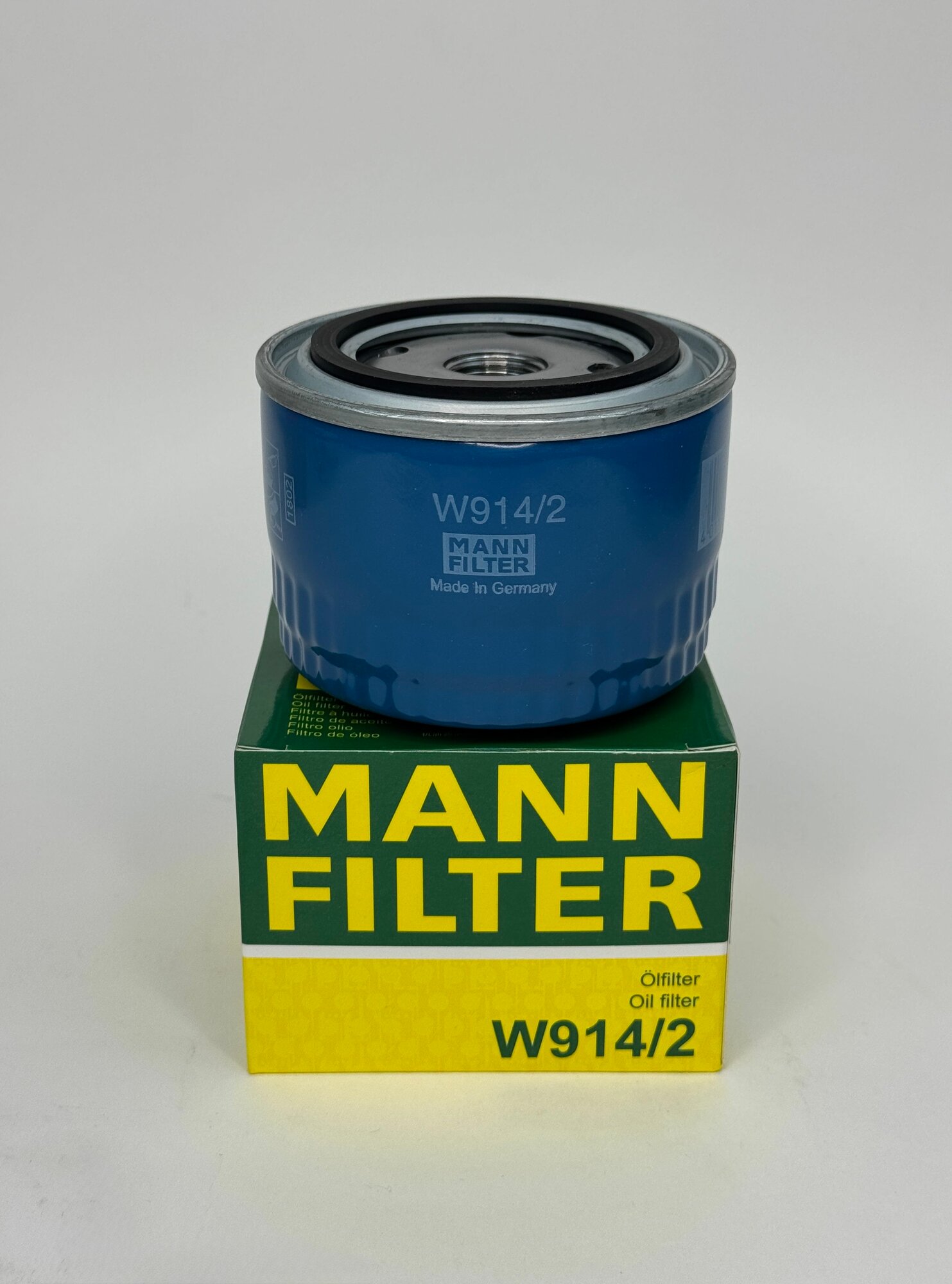 Фильтр масляный MANN-FILTER W914/2 совместим с ВАЗ 2108-2115, Lada Гранта, Ларгус, Калина, Приора, Веста, Datsun