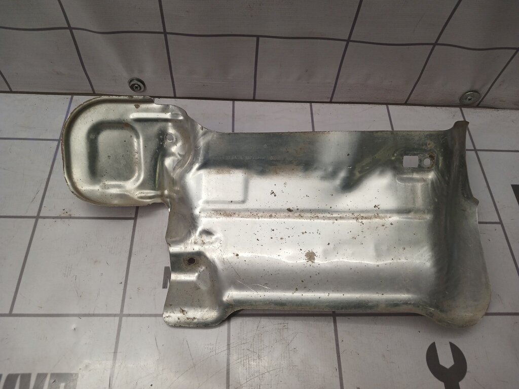 Экран тепловой Skoda Yeti 2009-2018