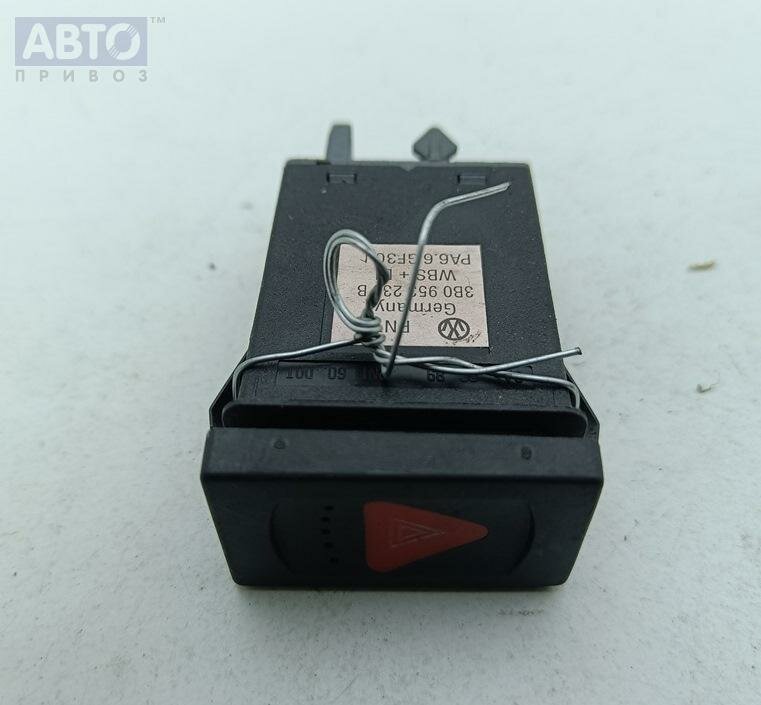 Кнопка аварийной сигнализации (аварийки) Volkswagen Passat B5