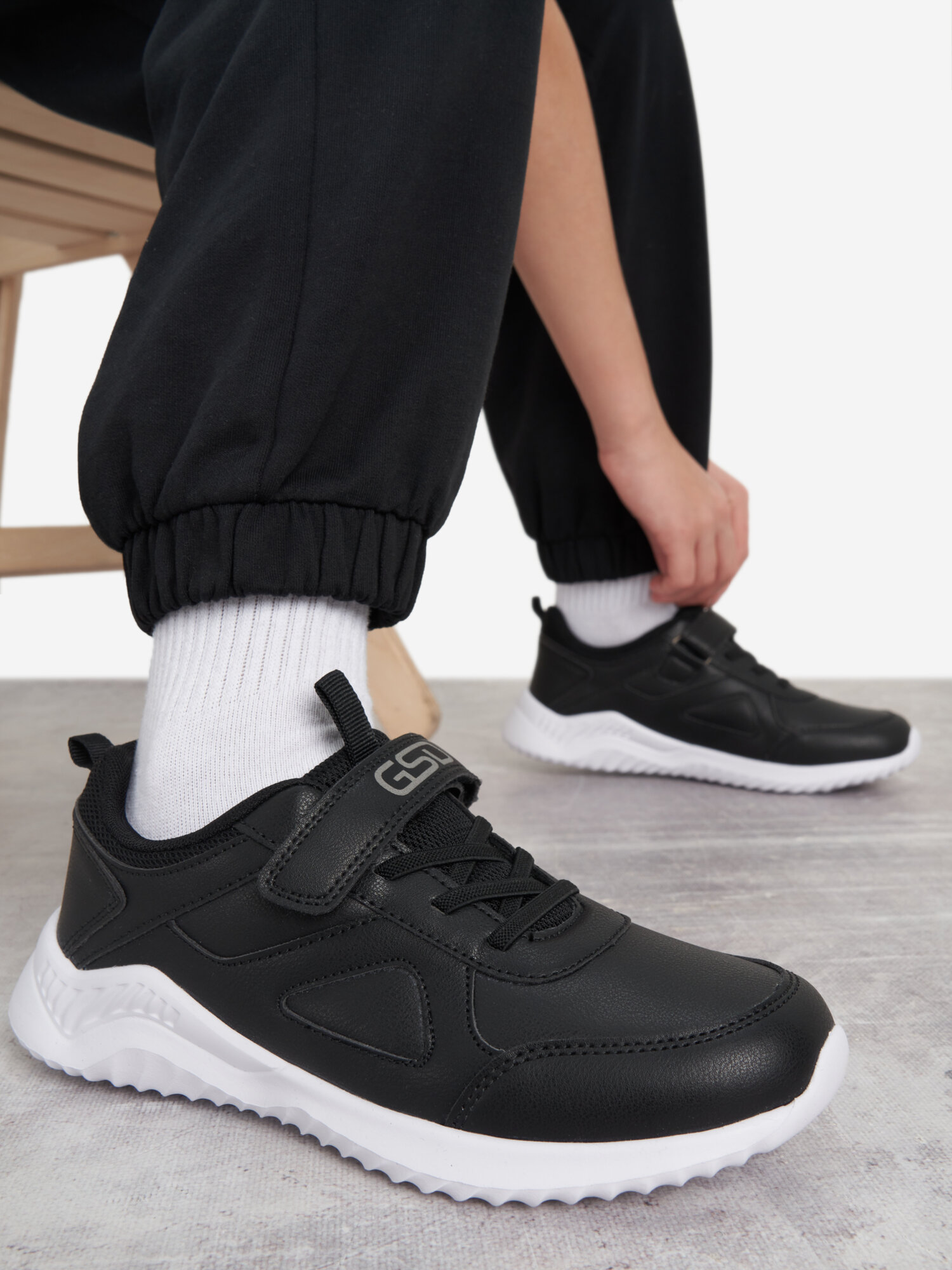 Кроссовки WANT PU