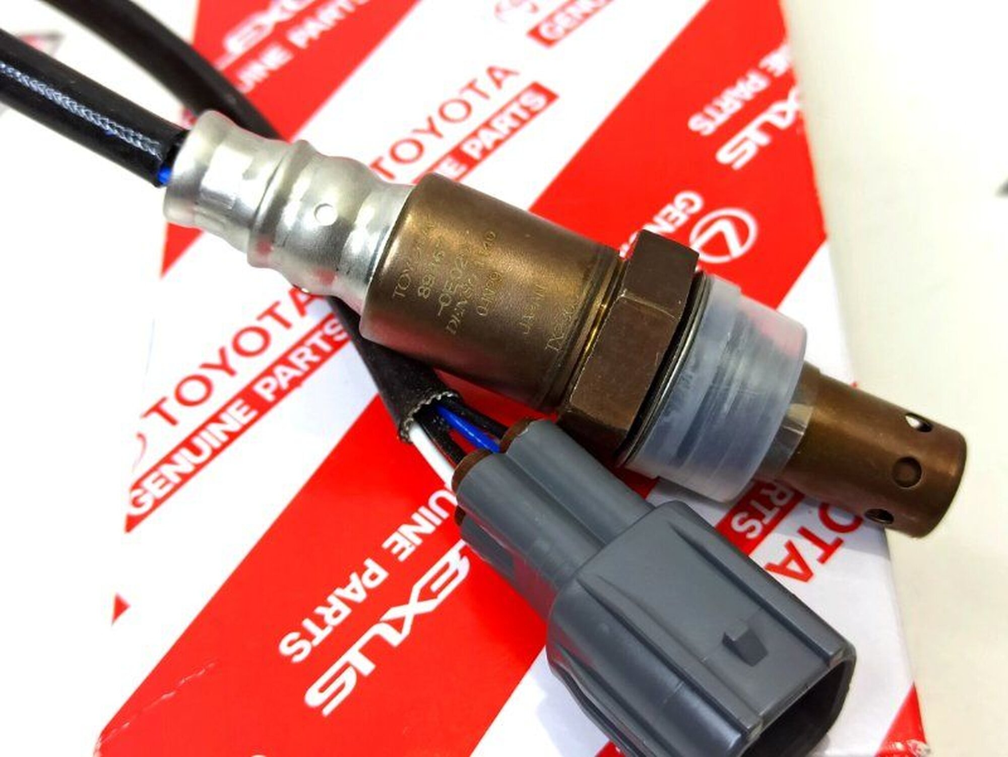 Датчик кислородный (лямбда-зонд) Subaru EJ202 Denso 22641AA270