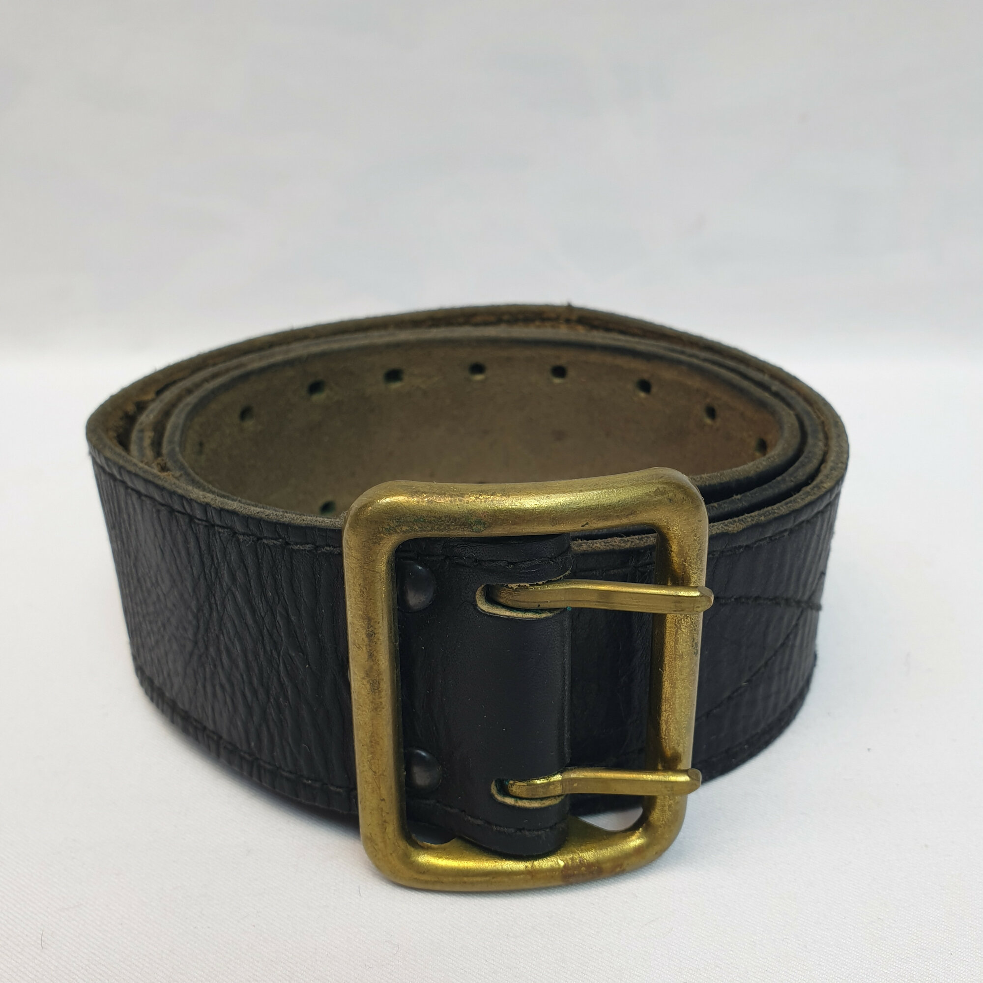Ремень мужской 118 см, ширина 4 см, с латунной бряжкой. Винтаж СССР