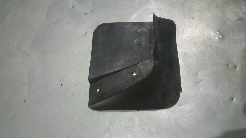 Брызговик Daewoo Nexia KLETN N100 A15MF 2006 задн. лев. (б/у) 96175641