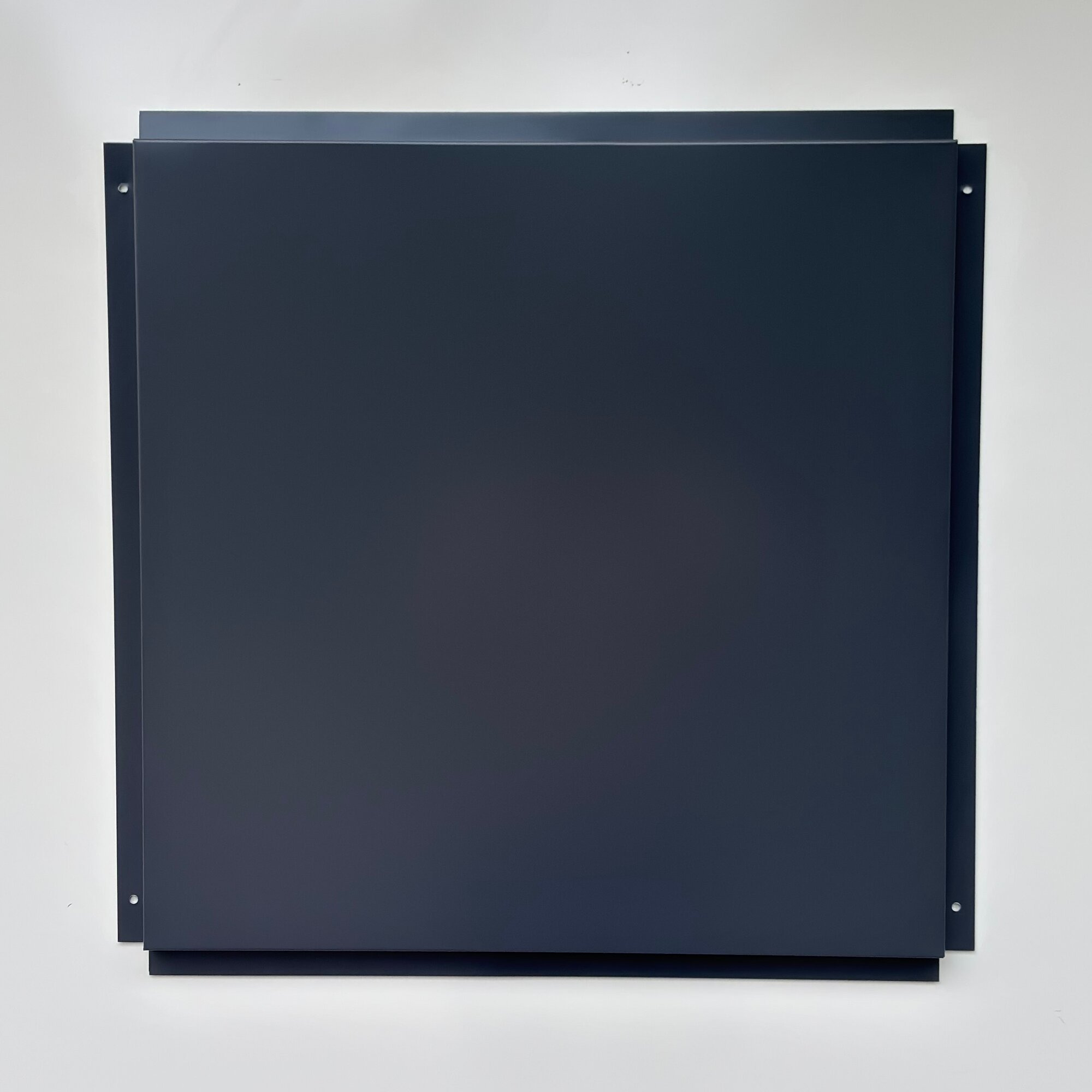 Фасадная кассета открытого типа "RAL 7024", полиэстер, металл 0,7, 280х280х19 мм