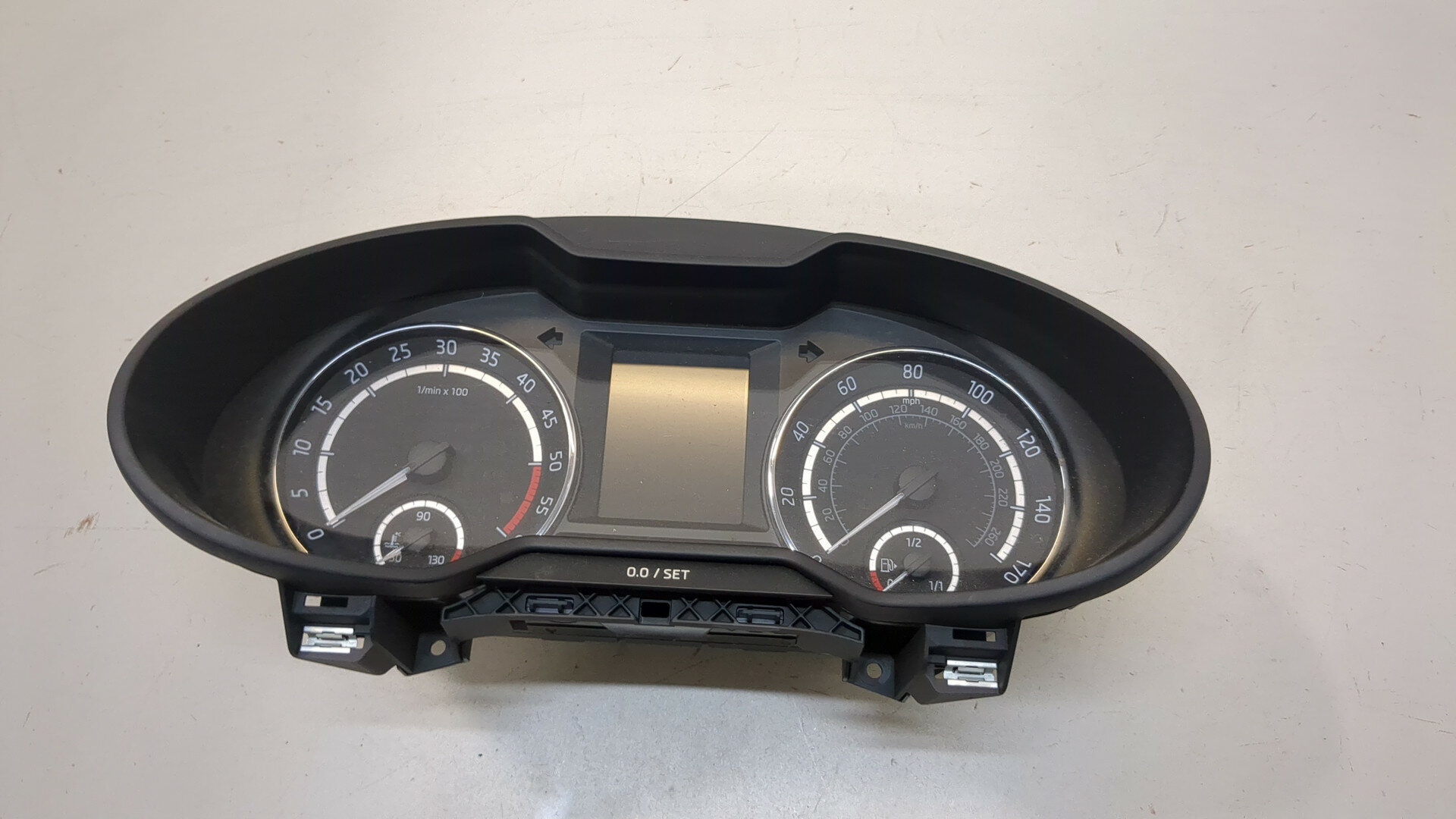 Приборная панель Skoda Octavia (A7) Б/У