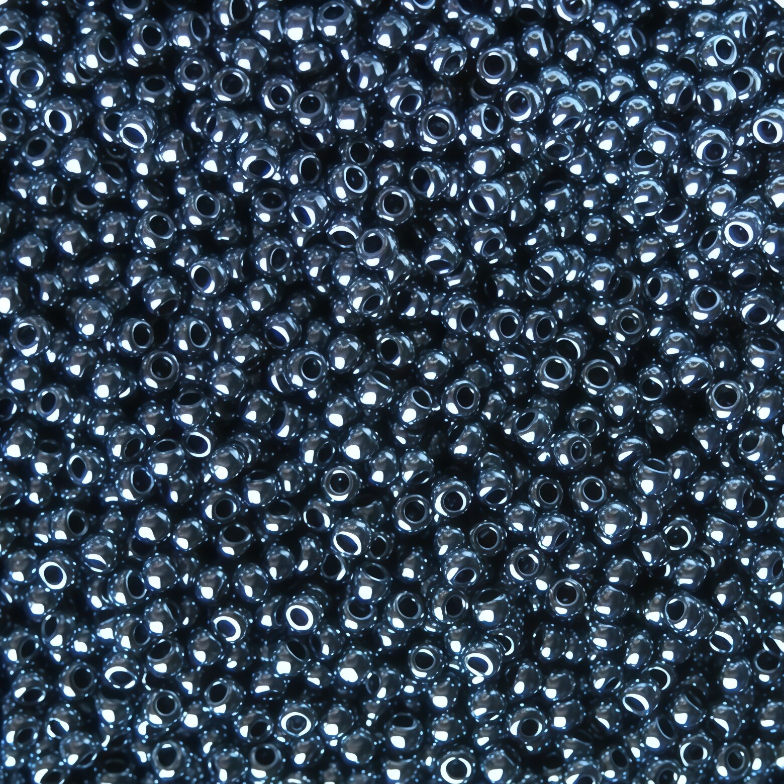 Бисер TOHO круглый, размер 15/0, цвет #81 (Металлизированный, гематит), 10 грамм