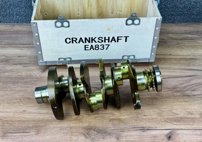 Коленвал новый для Audi 3.0 EA837 A6 / A7 / Q5 /A5 ОЕМ 06E105101AA