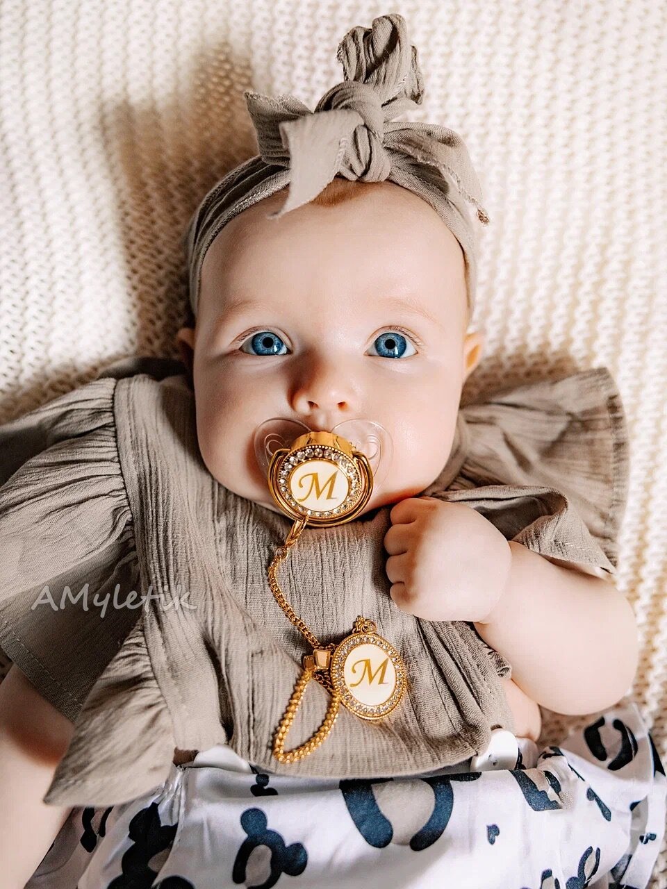 Именная пустышка ортодонтическая с держателем