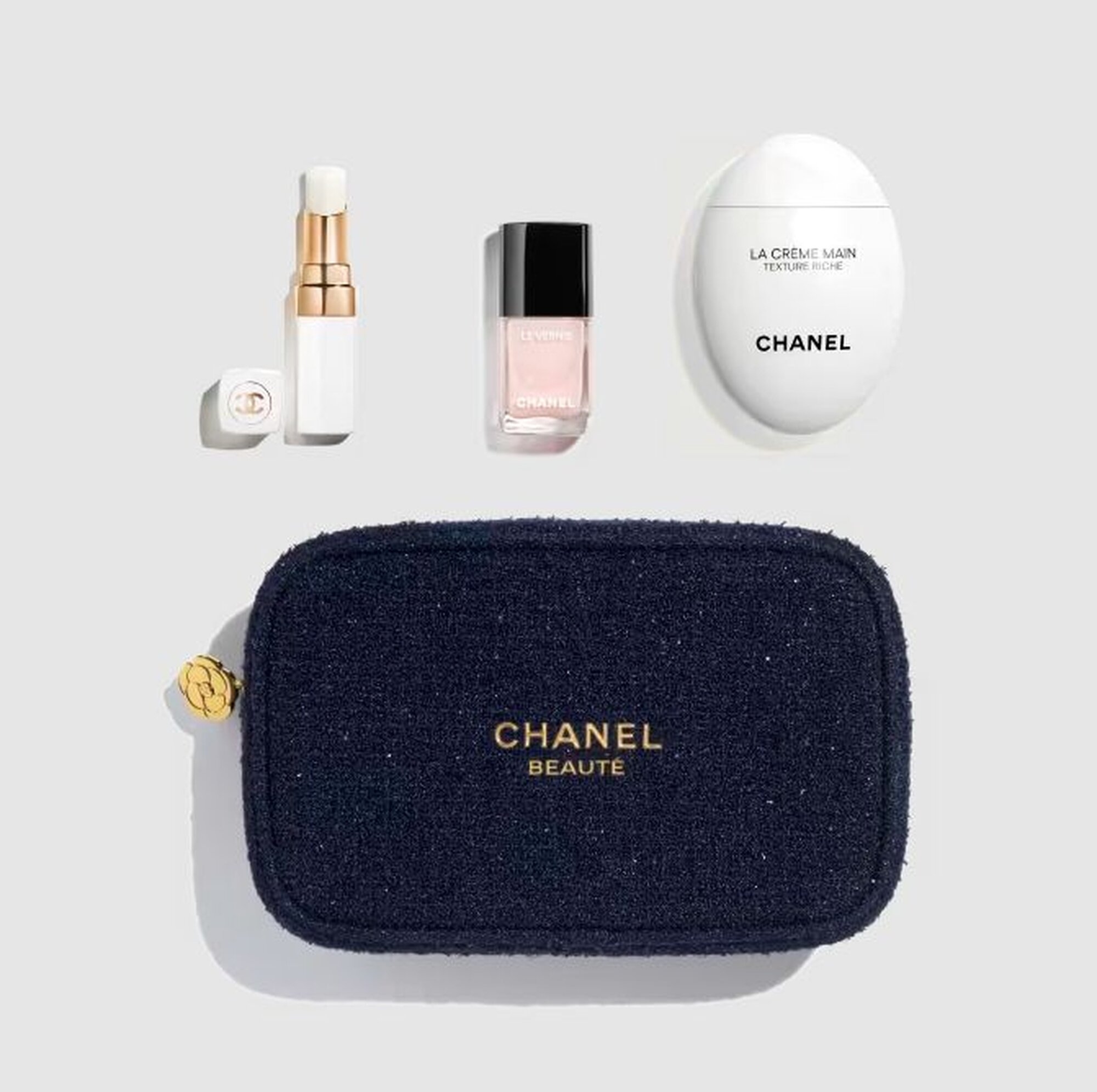 CHANEL THE PAMPERING HAND AND LIP TRIO Подарочный набор для рук и губ Limited Edition