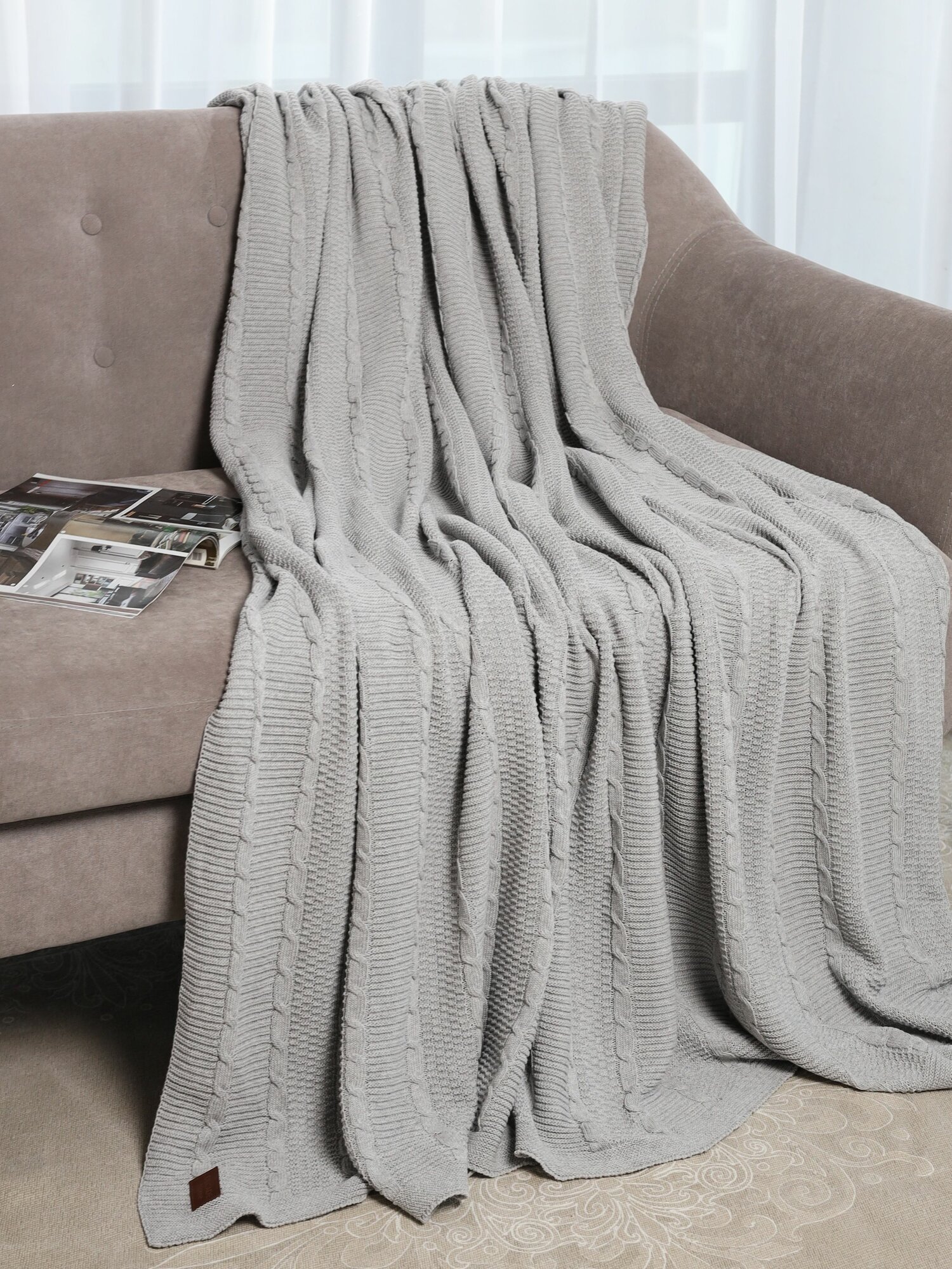 Плед вязаный на кровать диван в подарок 160*220 для уюта дома