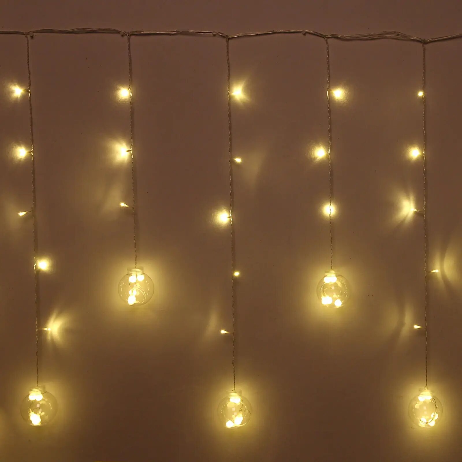 Гирлянда для дома бахрома «Снежный шар» ш2,5 м* в0,6/0,8м 108 LED, IP-20, Т. белый (возм. соединения)