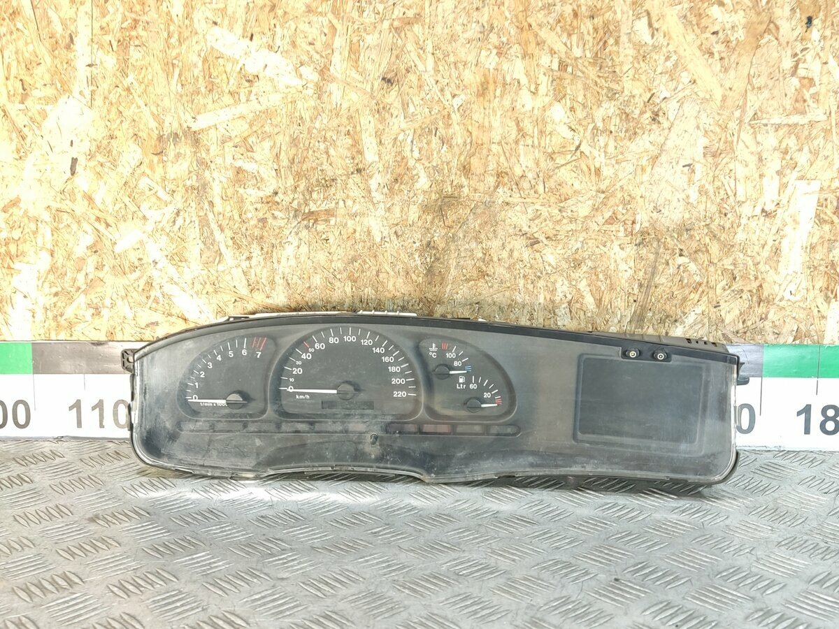 Панель приборов OPEL Vectra B 1256539