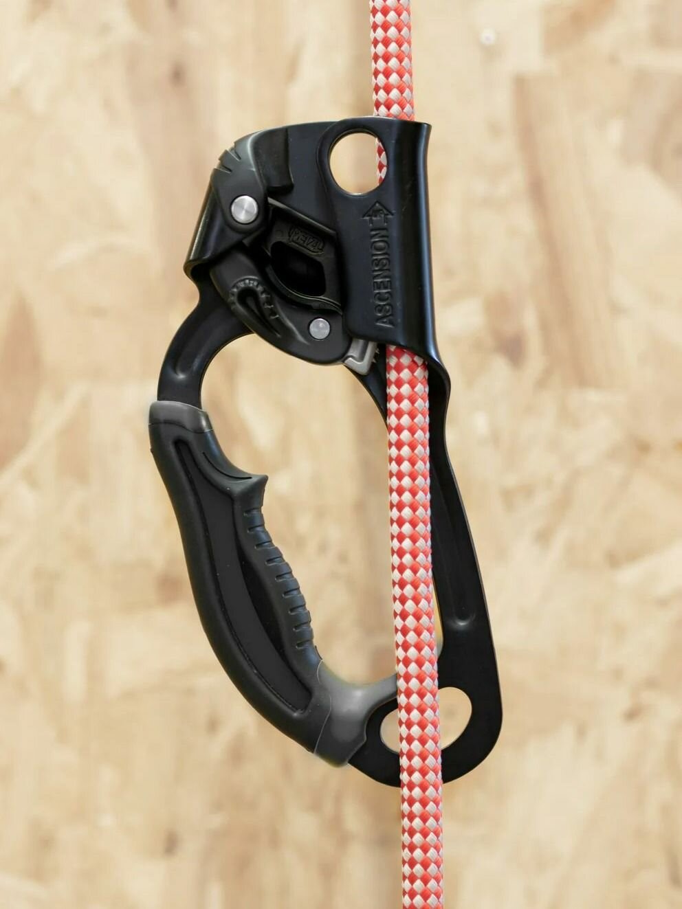 PETZL ASCENSION Зажим для подъема, жумар, левый