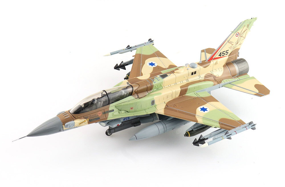 Hobby Master Модель самолета Lockheed F-16I Sufa (с бомбами M117)