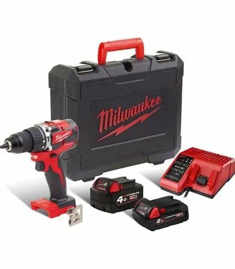 Ударная дрель Milwaukee M18 BLPDRC-422C 1 4.0 Ah + 1 2.0 Ah + ЗУ 4933492825