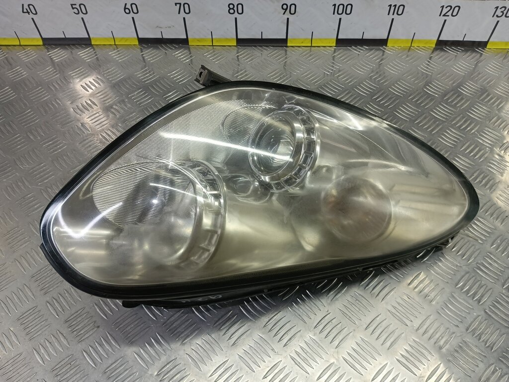 Фара передняя правая Б/У для SUBARU Tribeca WX (2004—2007) 84001XA20A