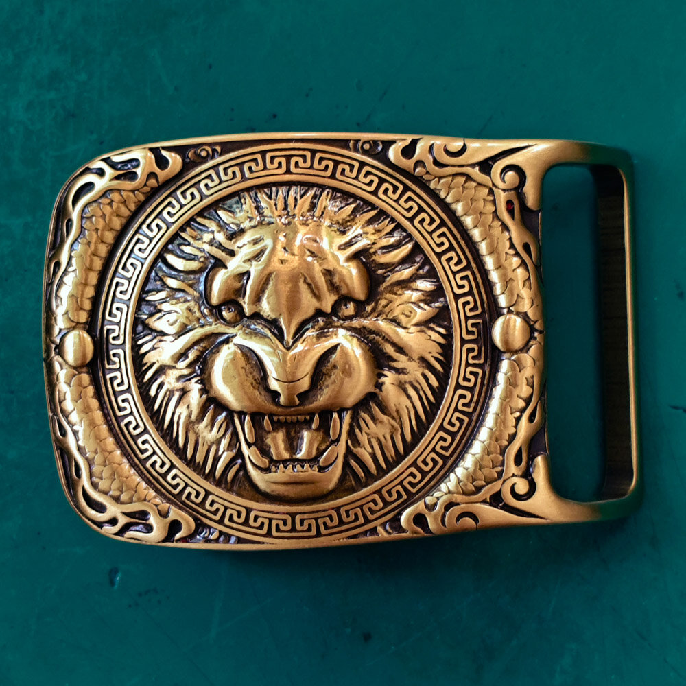 Пряжка на ремень латунная цвет старая латунь 40 мм с львиная голова бляха на ремень мужской