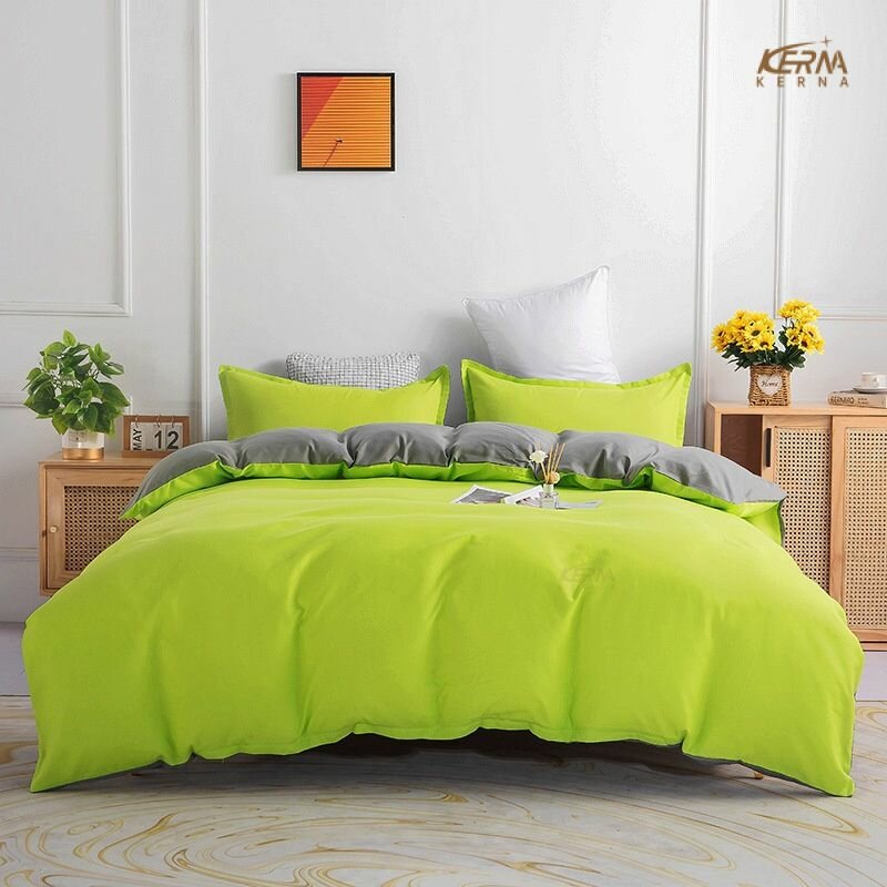 Комплект постельного белья (подушки, одеяла, простыни)