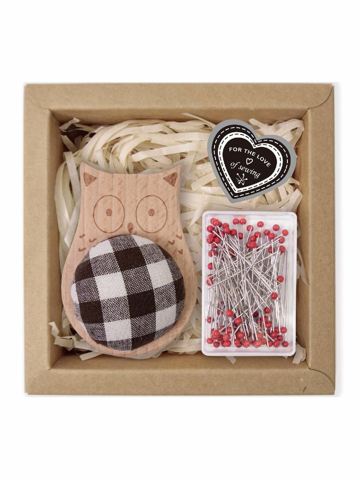 Игольница "Ёжик" с булавками-бабочками