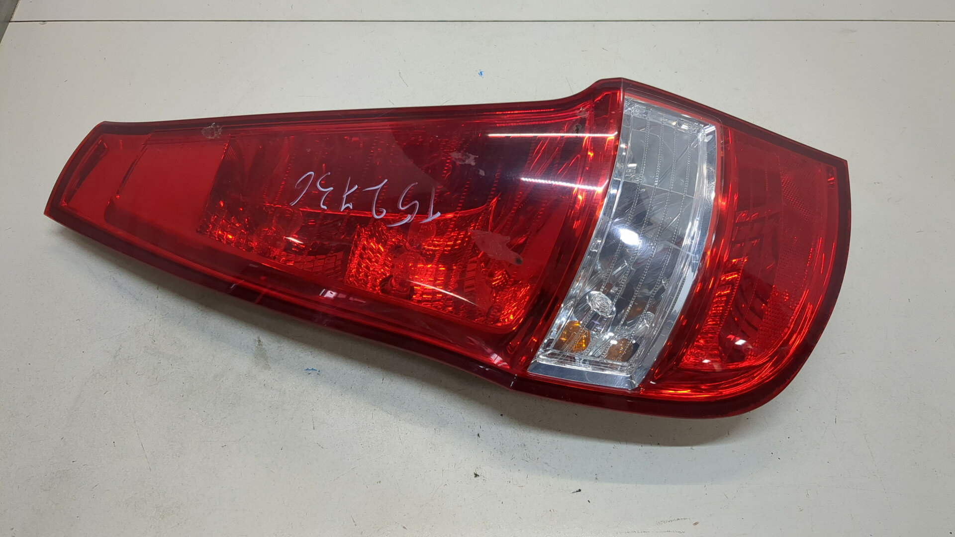 Фонарь (задний) левый Hyundai i30 Б/У