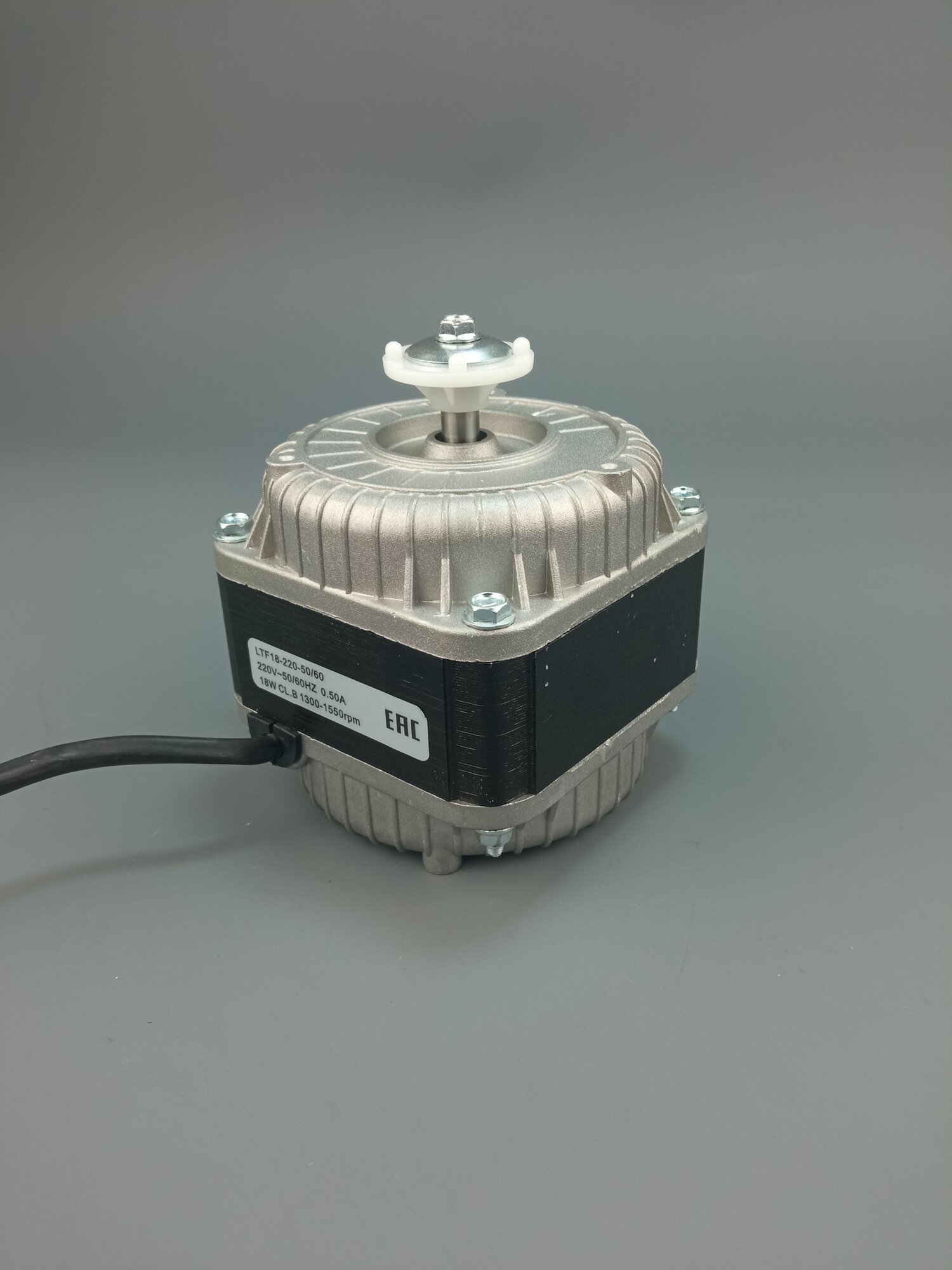 Мотор (двигатель) вентилятора обдува 18W LTF18-220-50/60 1300/1550RPM
