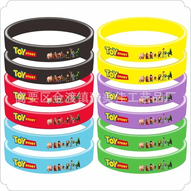 Набор браслетов Disney из 12 предметов, в который входят фигурки Лило и Стича, а также милые мультяшные аксессуары для запястья. Идеально подходит для детских дней рождения и в качестве подарка мальчикам и девочкам.