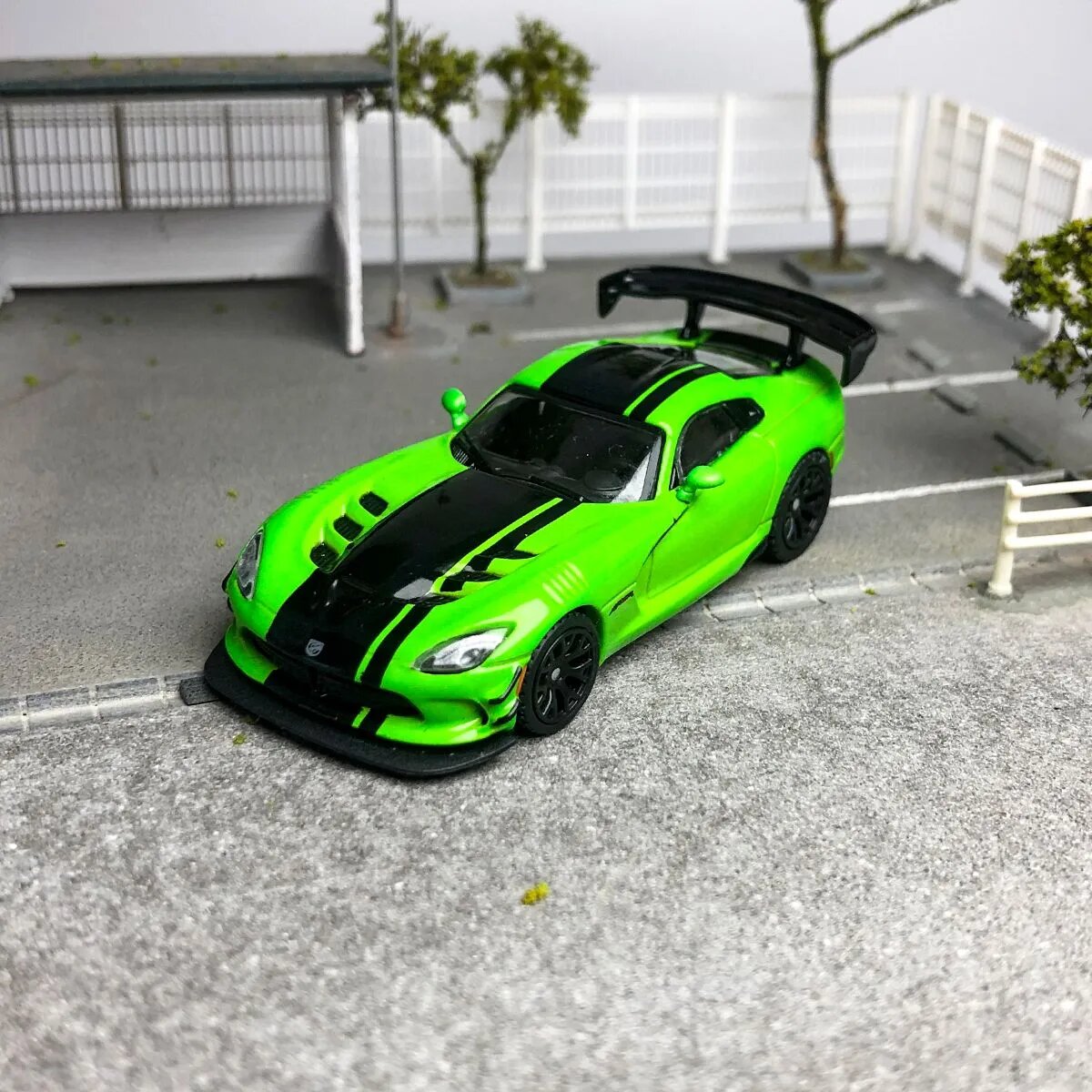 Машинка Tarmac Works TW 1/64 Dodge Viper ACR green Die-cast Alloy Car Model Collection Display Gift