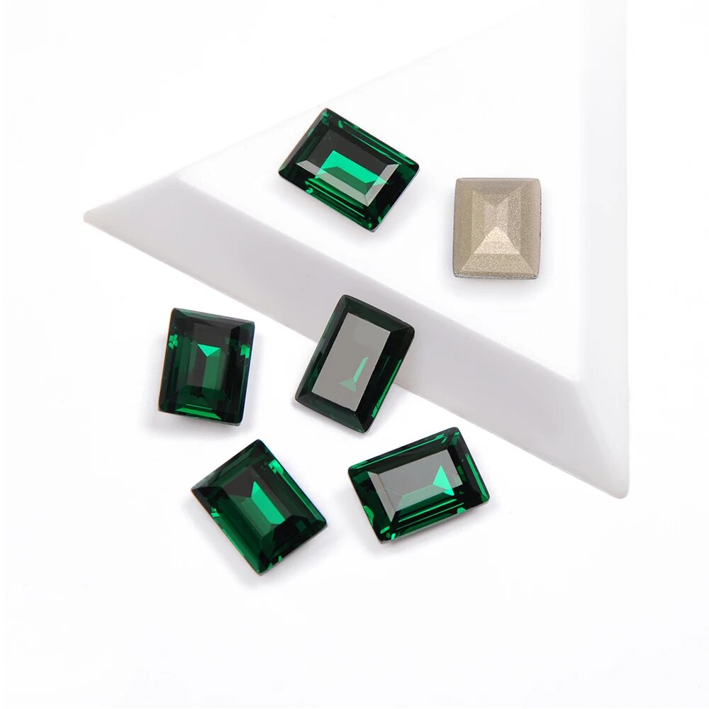 Изумрудные стразы 13x18 мм (6 шт) для одежды