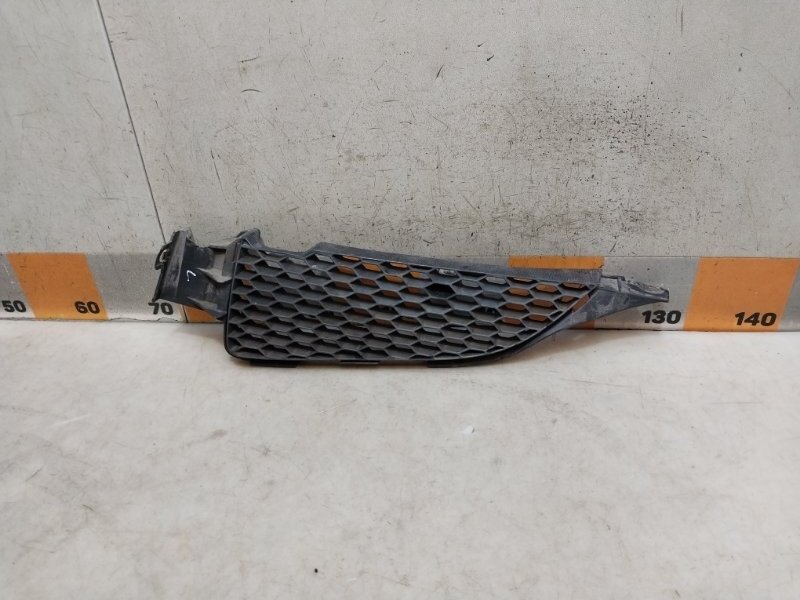 Б/У Решетка радиатора Pontiac Vibe 2003 1 Лев. 484938 PONTIAC арт. 5311301010